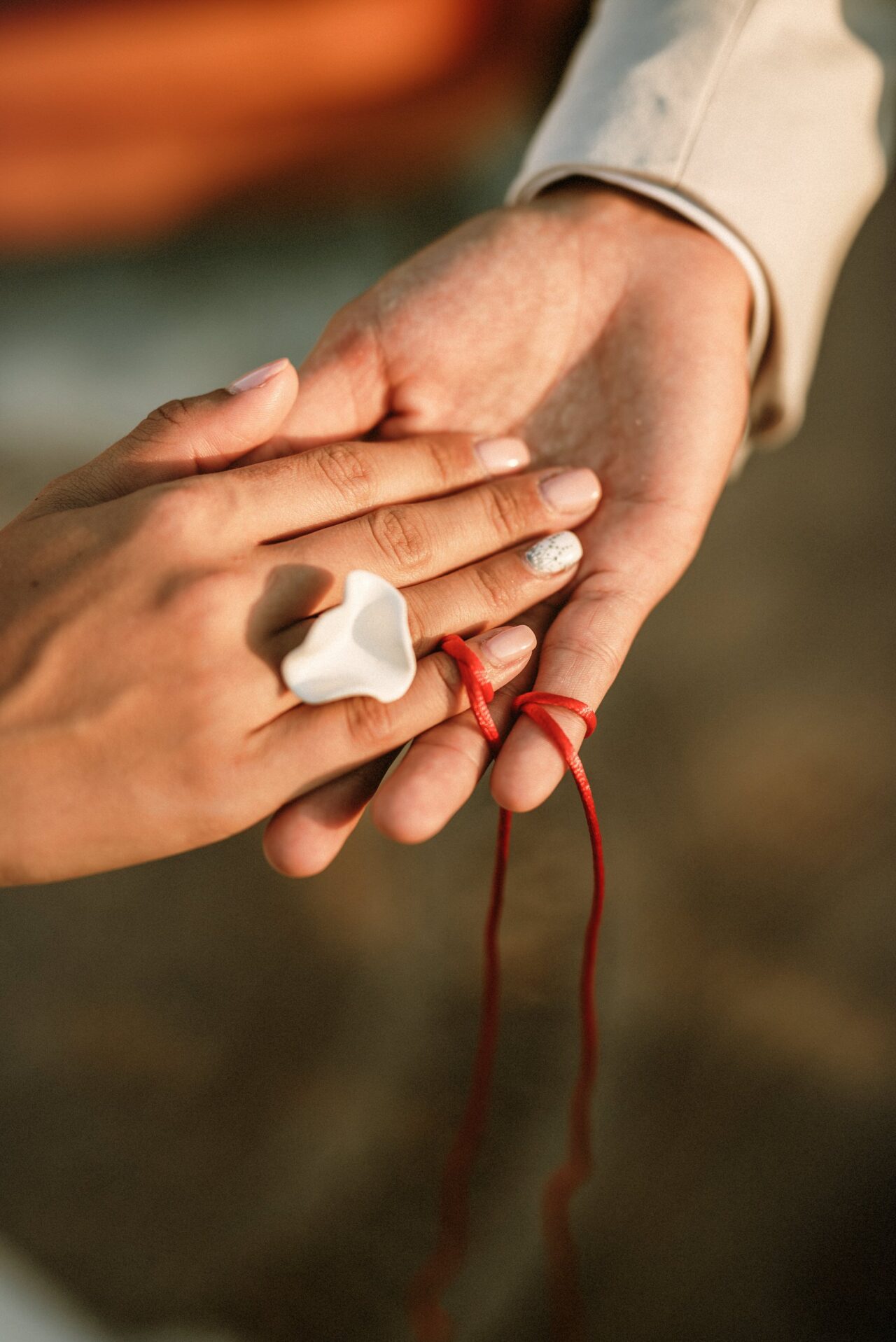 El Ritual del Hilo Rojo - Bodalys - Bodas y Eventos